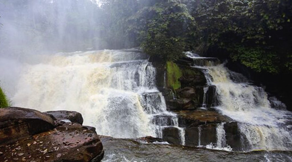LES CHUTES DE LA LOUFOULAKARI UNE DESTINATION TOURISTIQUE À EXPLOITER ...